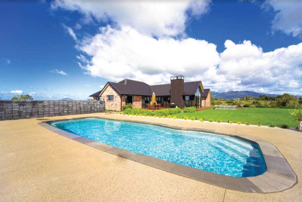 Pools and Spas – Narellan Pools